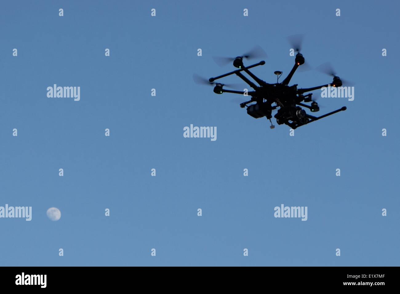 Air Bearing Floor High Resolution Stock Photography and Images - Alamy