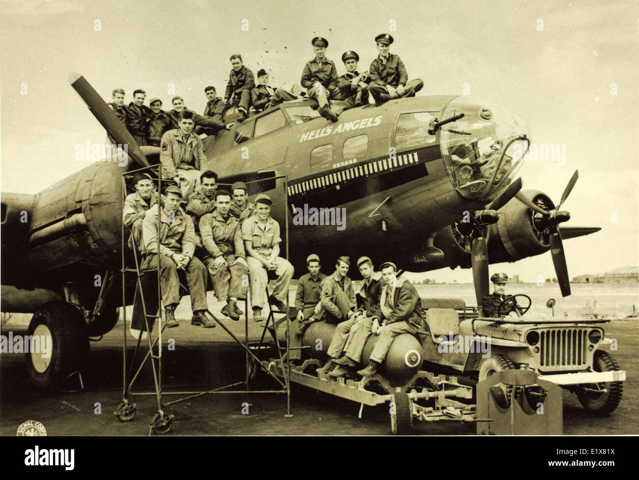 303rd Bomb Group High Resolution Stock Photography and Images - Alamy