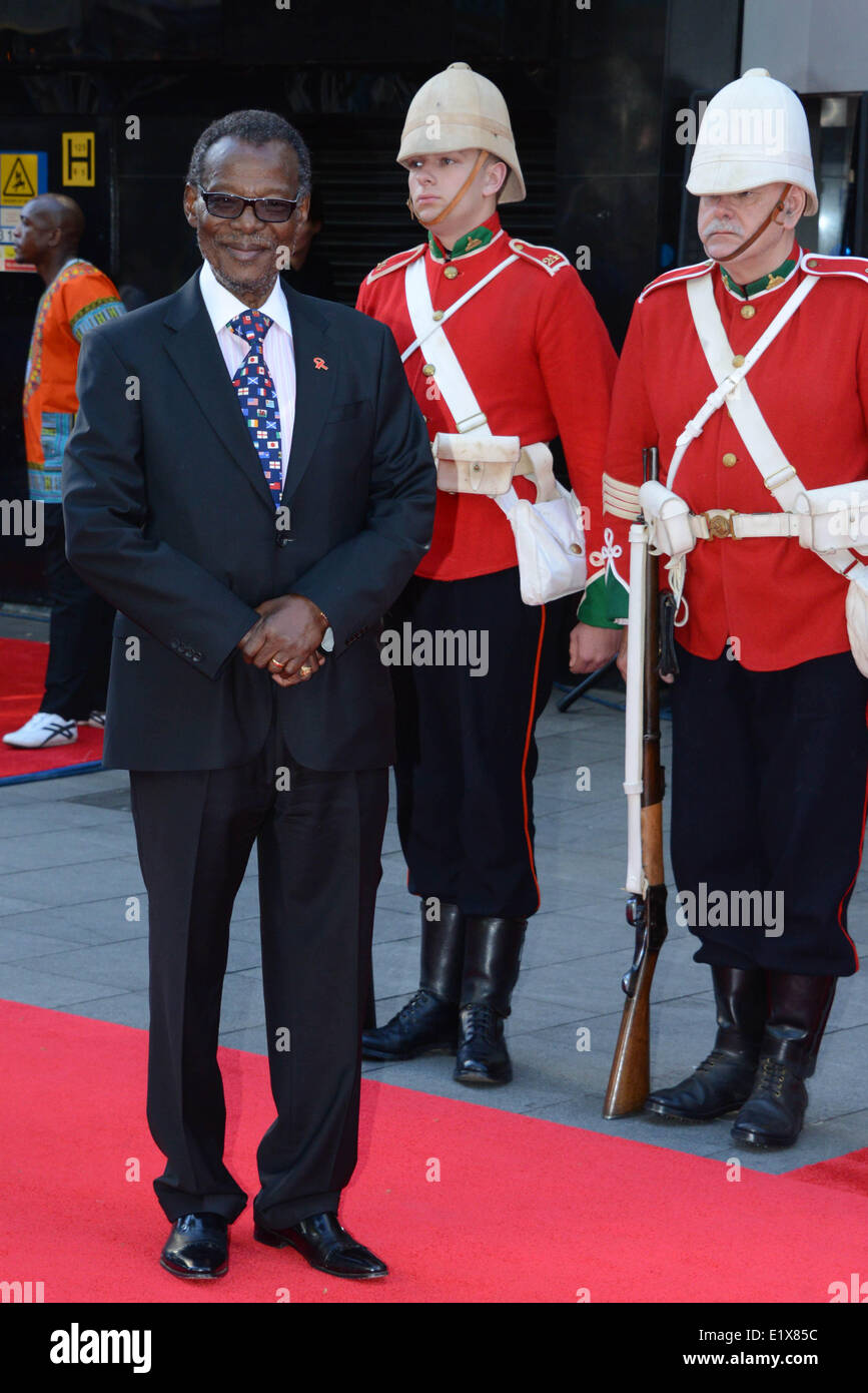 Mangosuthu buthelezi hi-res stock photography and images - Alamy