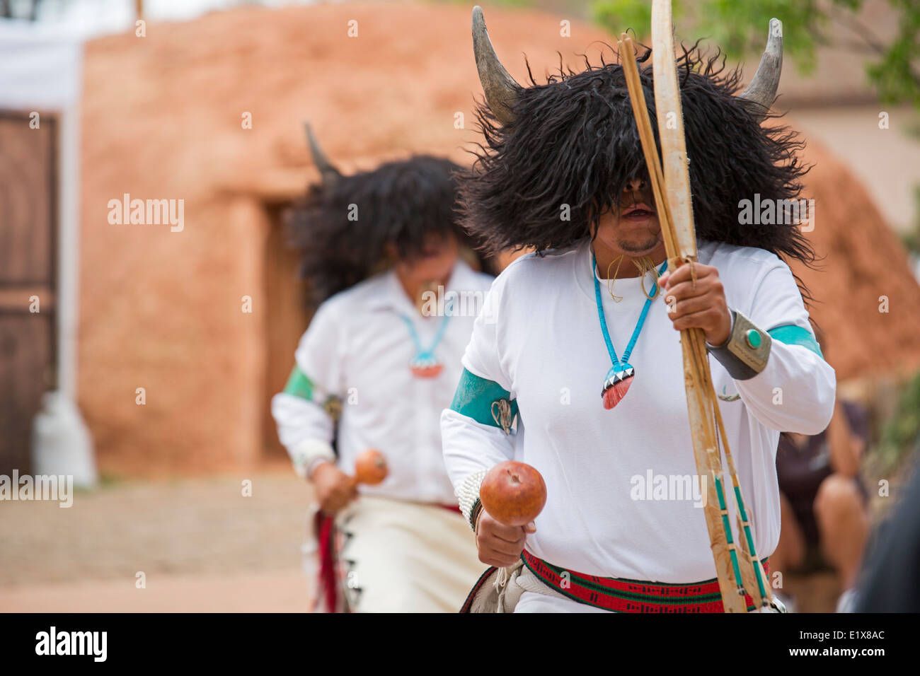 Pueblo indians in buffalo dance in new mexico hi-res stock photography ...