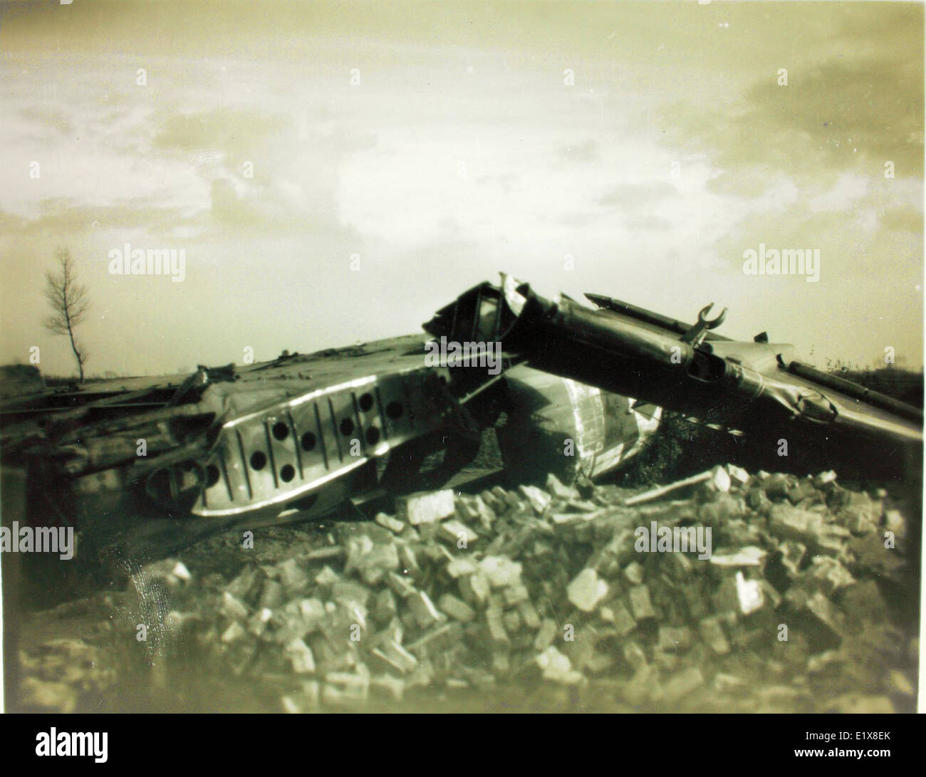 Worldwartwocrashes hi-res stock photography and images - Alamy