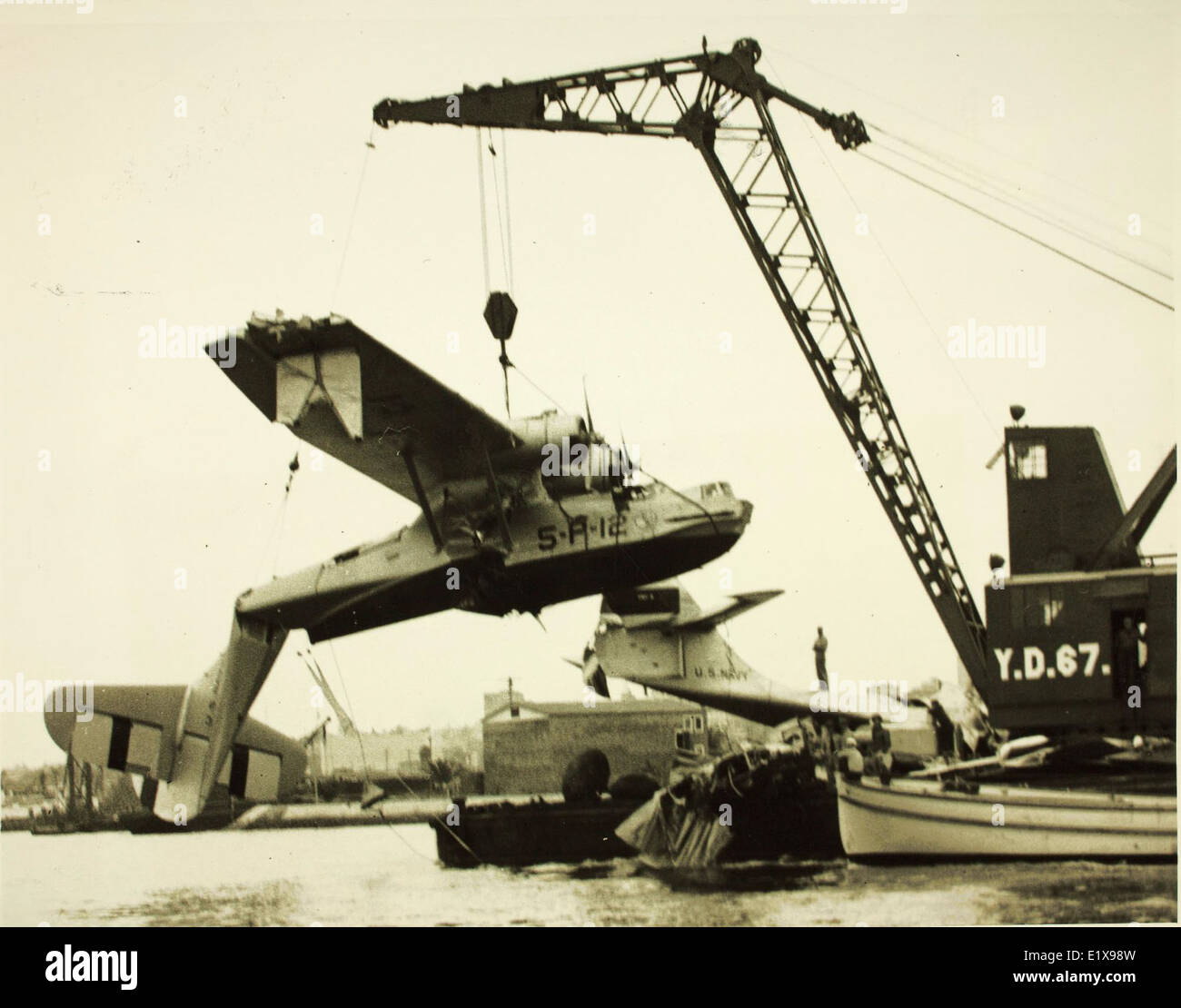 Us navy pby hi-res stock photography and images - Alamy