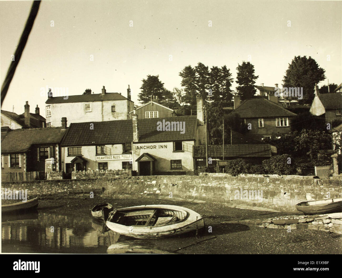 This photograph shows The Anchor Inn in London, England, taken during ...