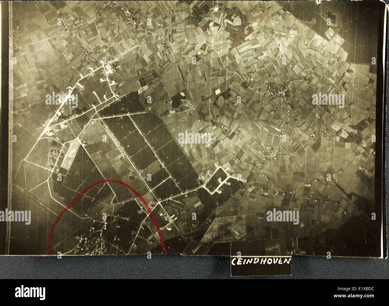 Aerial reconnaissance photos taken between 1941 and 1945 provided ...