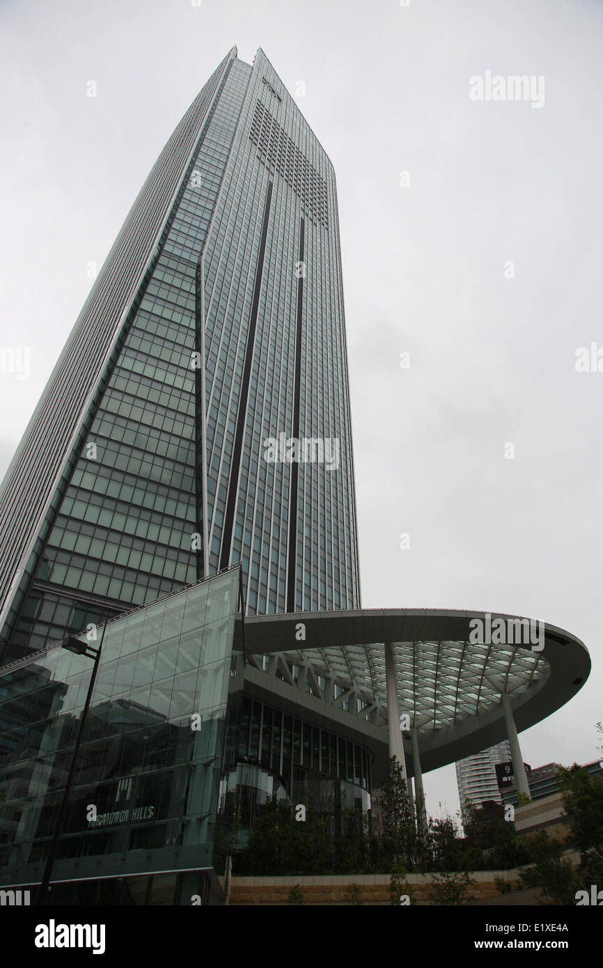 Tokyo, Japan. 11th June, 2014. The skyscraper complex Toranomon Hills ...