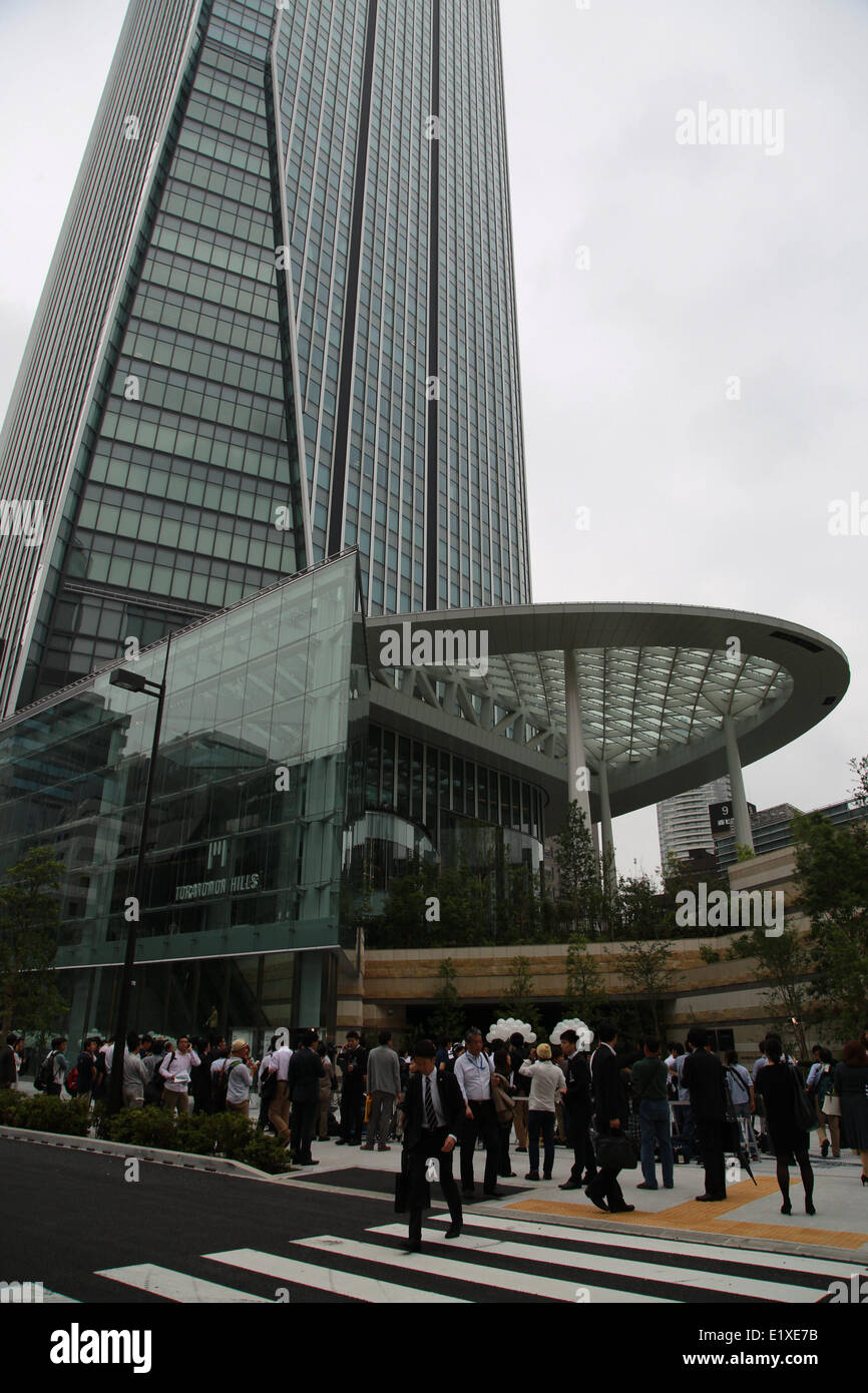Tokyo, Japan. 11th June, 2014. The skyscraper complex Toranomon Hills ...