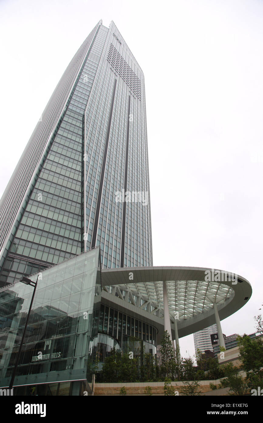Tokyo, Japan. 11th June, 2014. The skyscraper complex Toranomon Hills ...