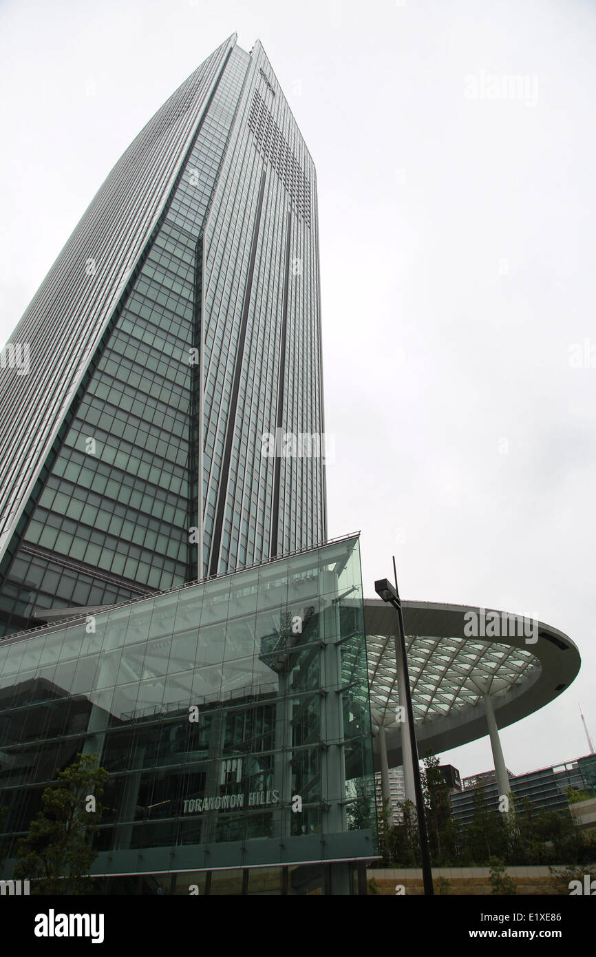Tokyo, Japan. 11th June, 2014. The skyscraper complex Toranomon Hills ...