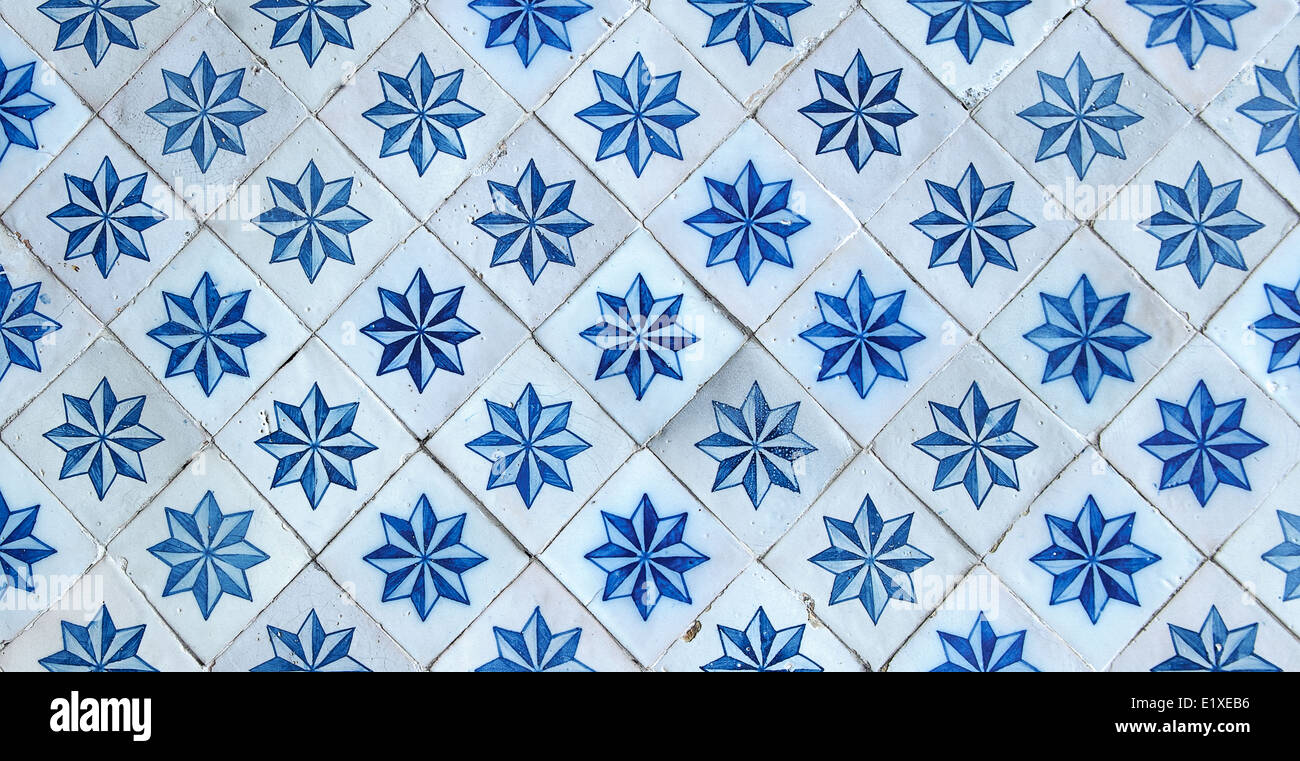 Azulejos, traditional Portuguese tiles Stock Photo - Alamy
