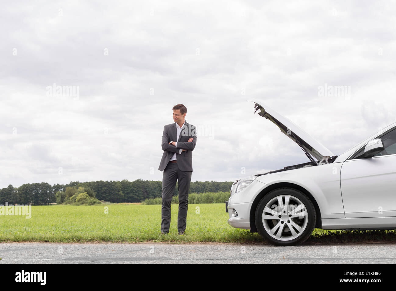 Crossed car hi-res stock photography and images - Alamy
