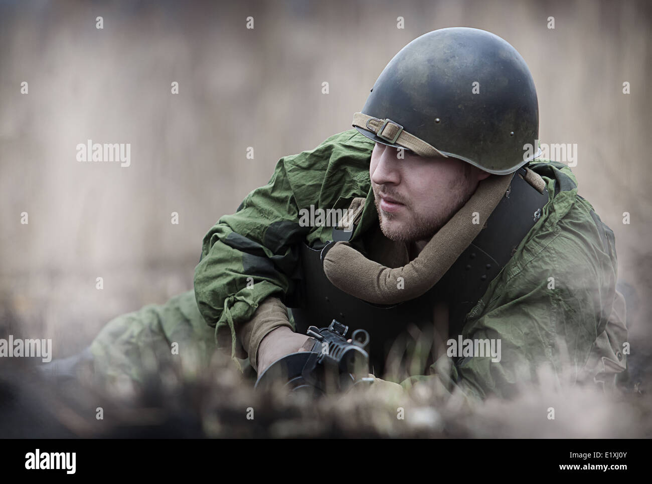 Man posing with gun hi-res stock photography and images - Alamy