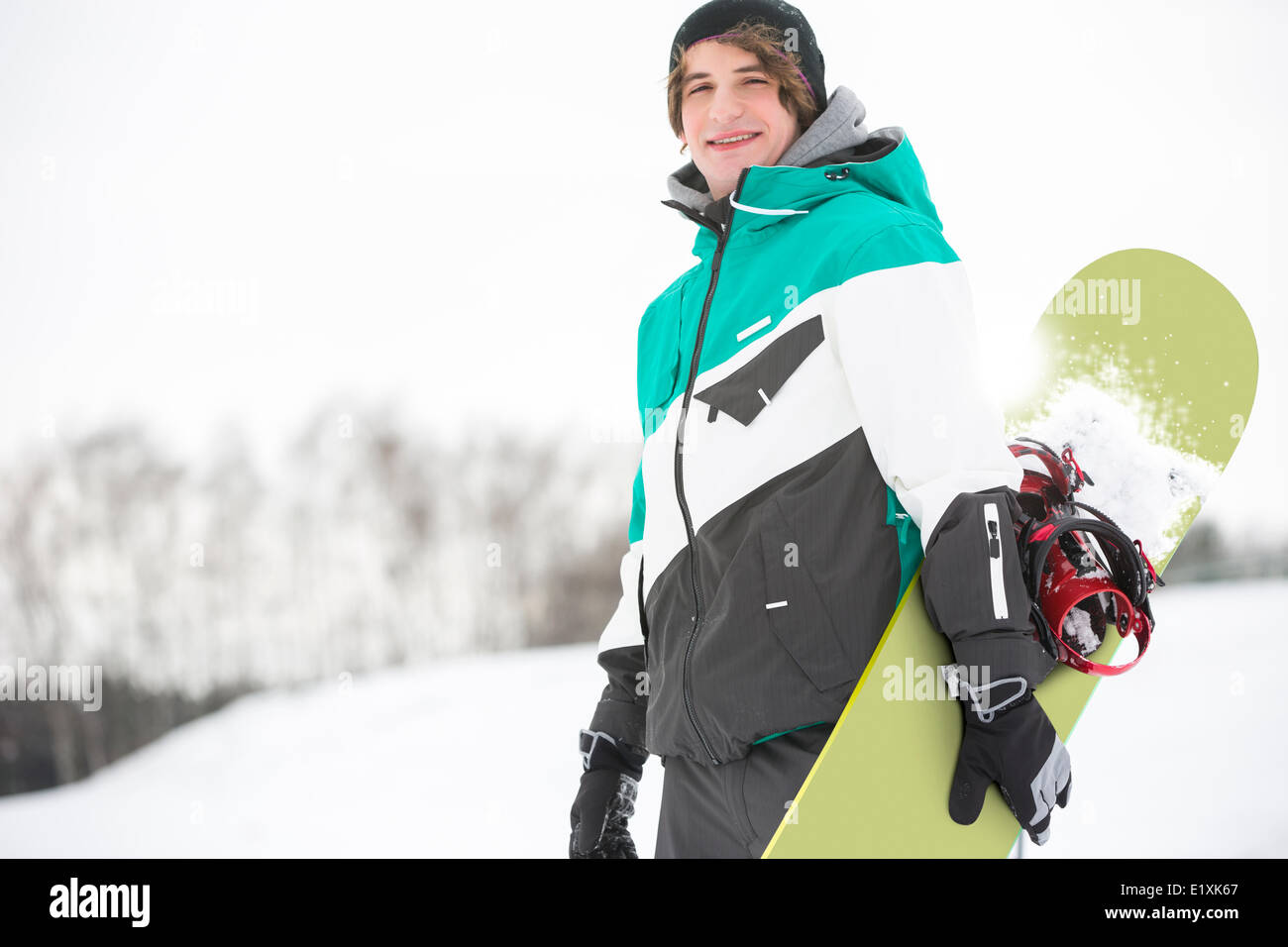 Handsome young man hi-res stock photography and images - Alamy