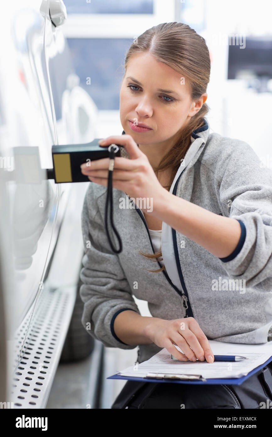 Female car engineer hi-res stock photography and images - Alamy