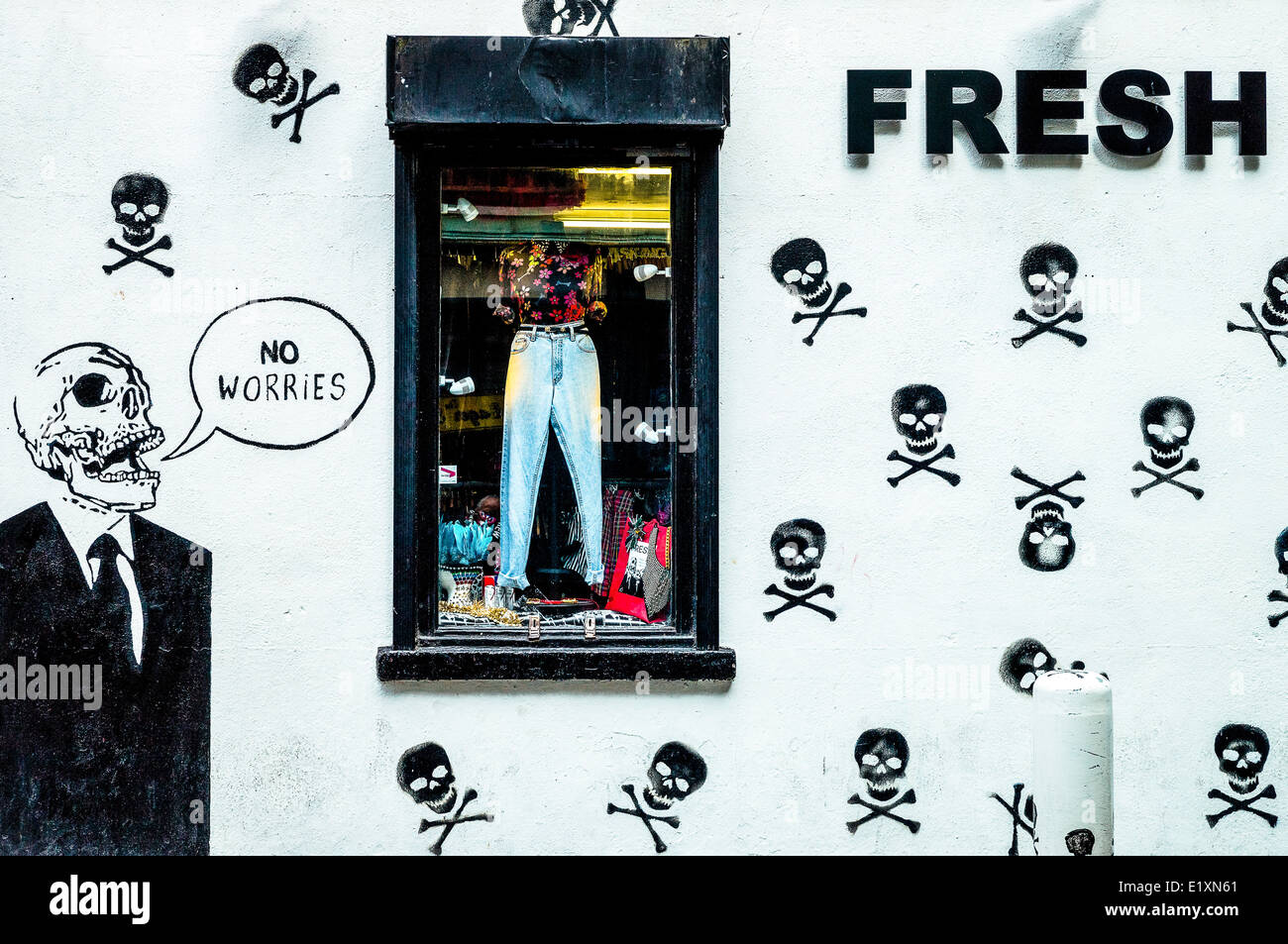 Ireland, Dublin, shops of the Temple Bar quarter Stock Photo - Alamy
