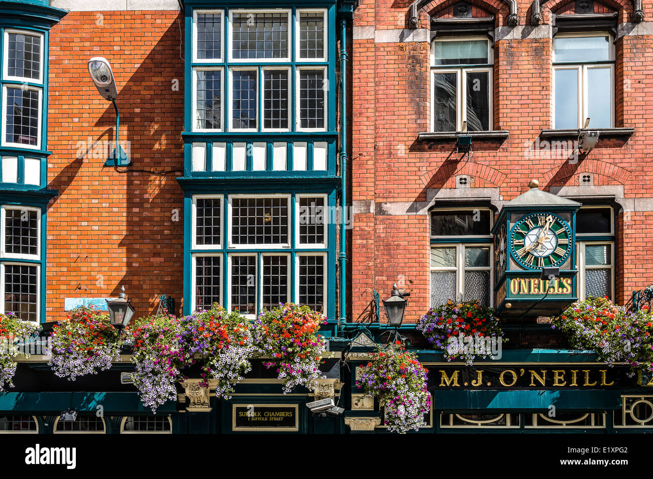 St andrew square hi-res stock photography and images - Alamy