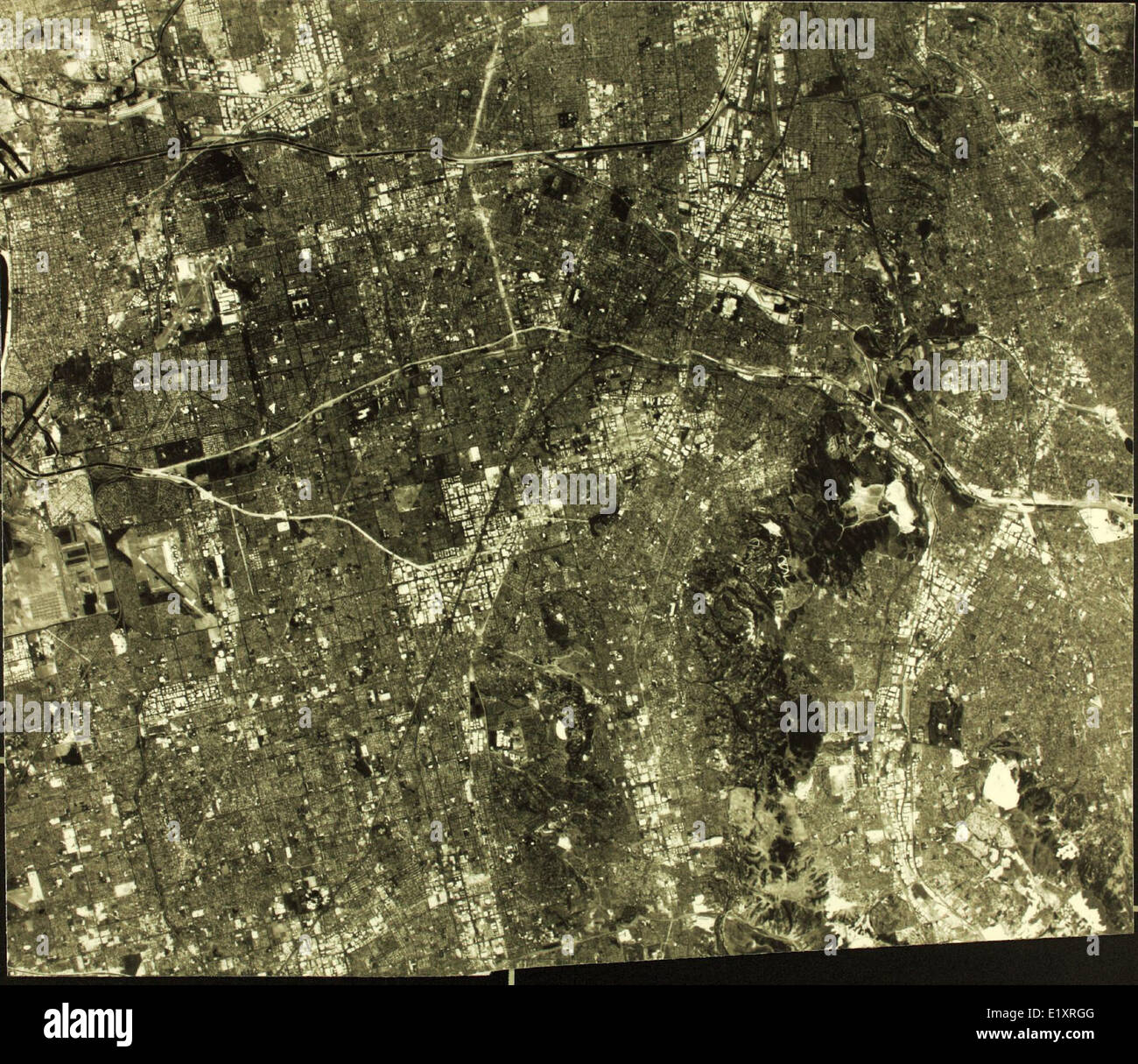 This aerial reconnaissance photograph, taken between 1941 and 1945 ...
