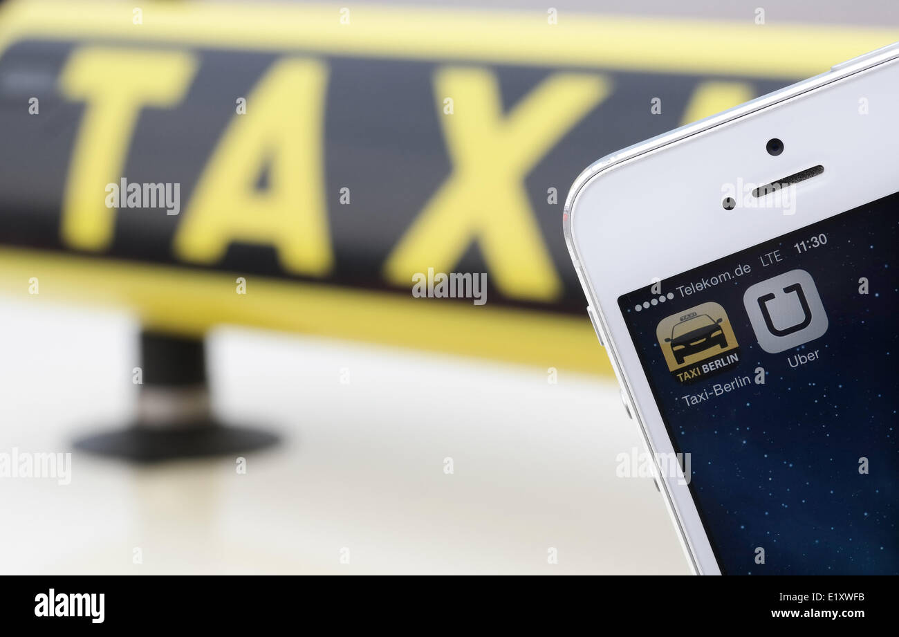 Uber phone germany hi-res stock photography and images - Alamy