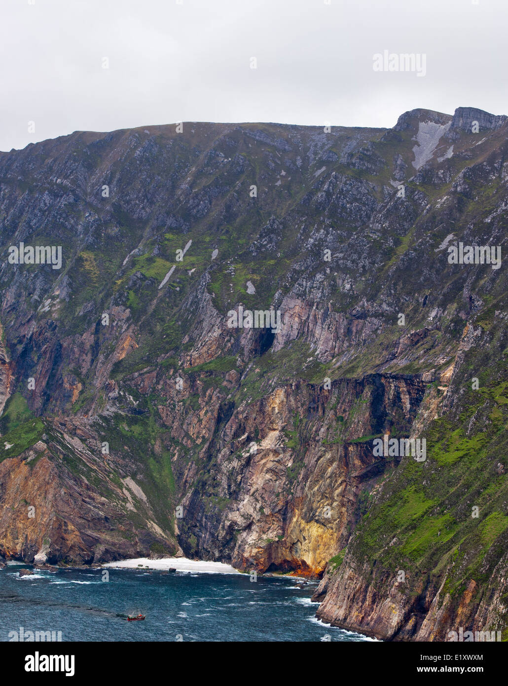 Slieve league cliffs hi-res stock photography and images - Alamy