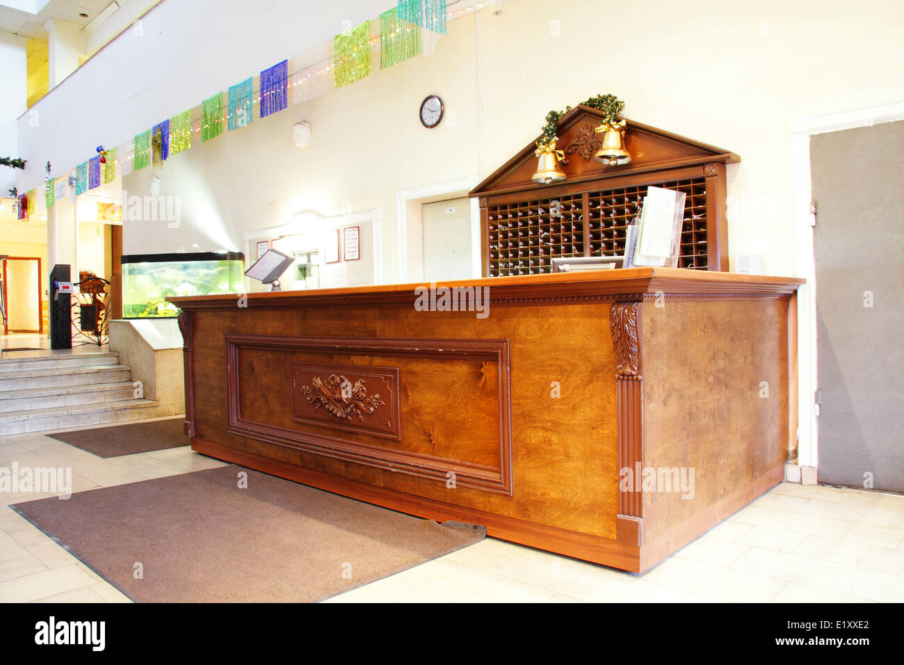 Reception clock hi-res stock photography and images - Alamy