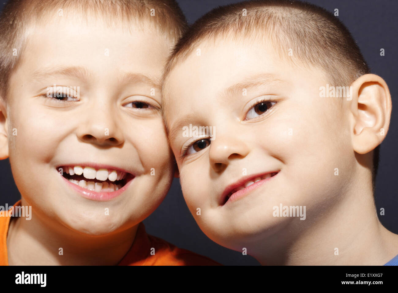 Good brothers hi-res stock photography and images - Alamy