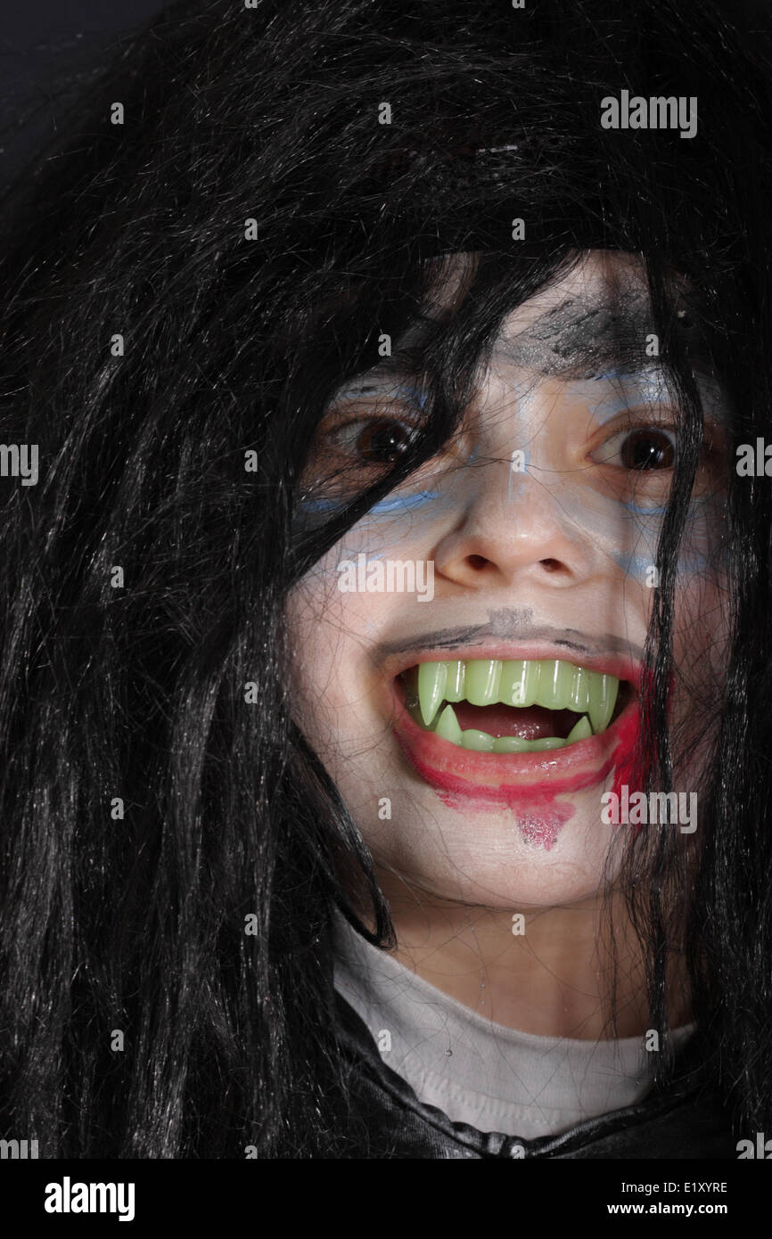 Boy vampire teeth hi-res stock photography and images - Alamy