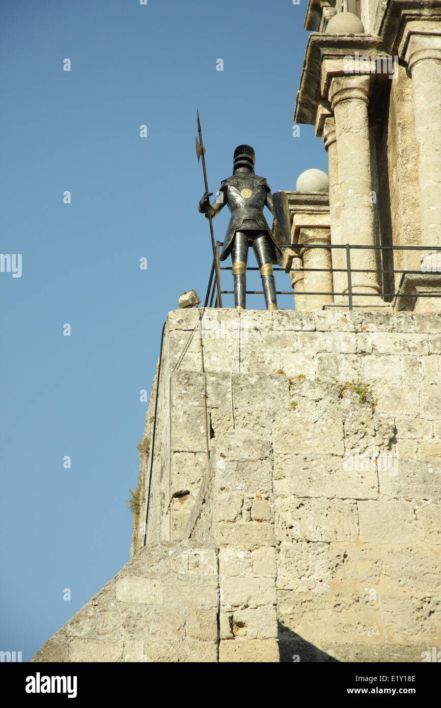 Knight column hi-res stock photography and images - Alamy