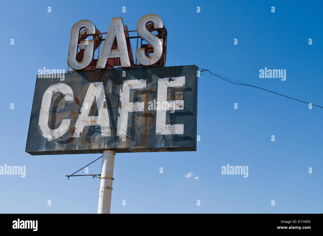 Petrol station and restaurant cafe hi-res stock photography and images ...