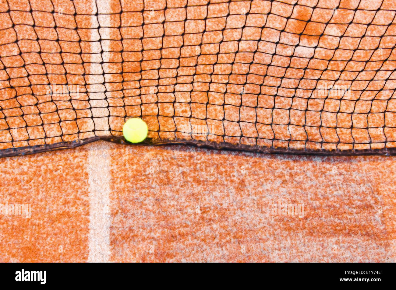 Net and tennis ball hi-res stock photography and images - Alamy