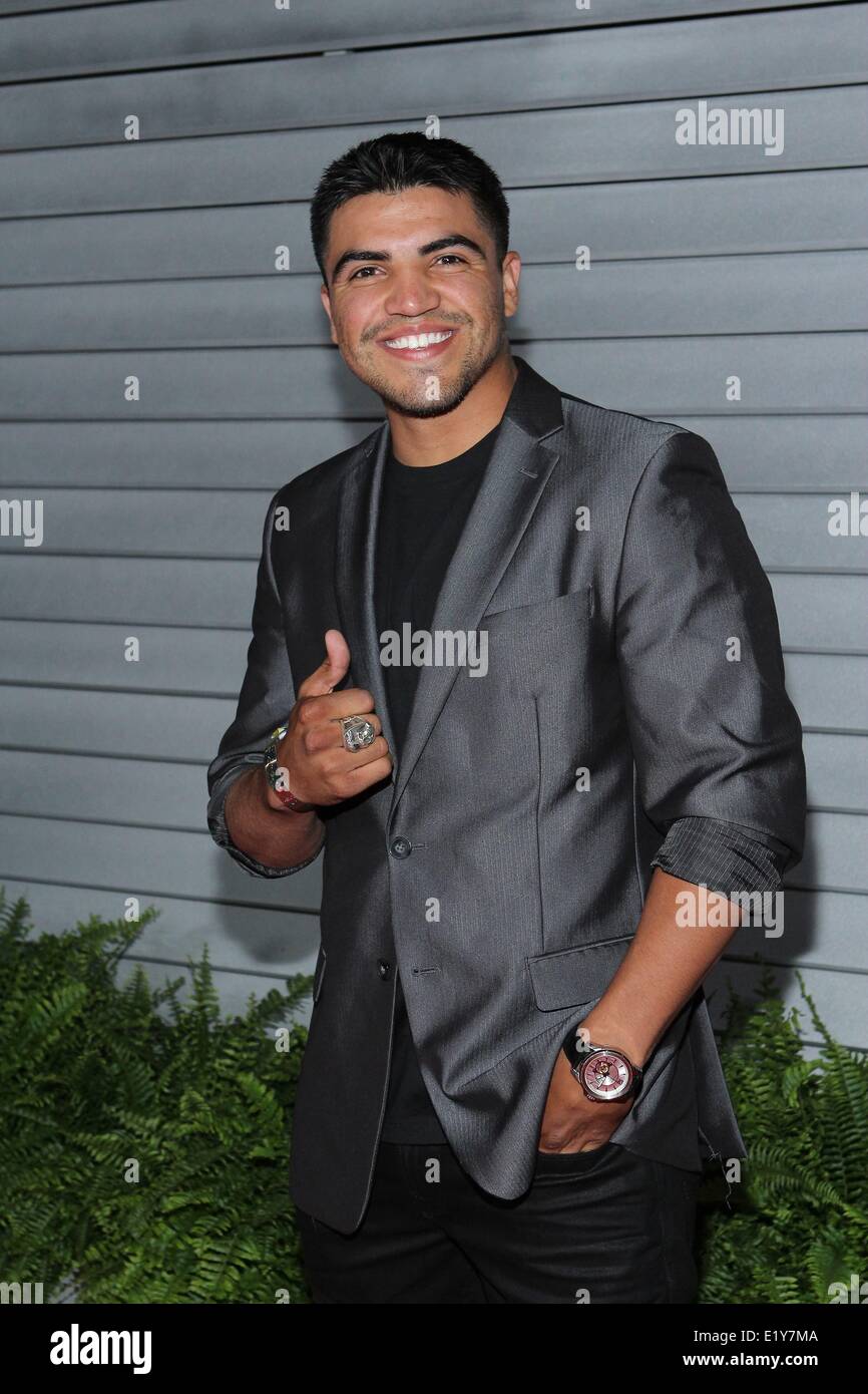 Los Angeles, California, USA. 10th June, 2014. Victor Ortiz attends ...
