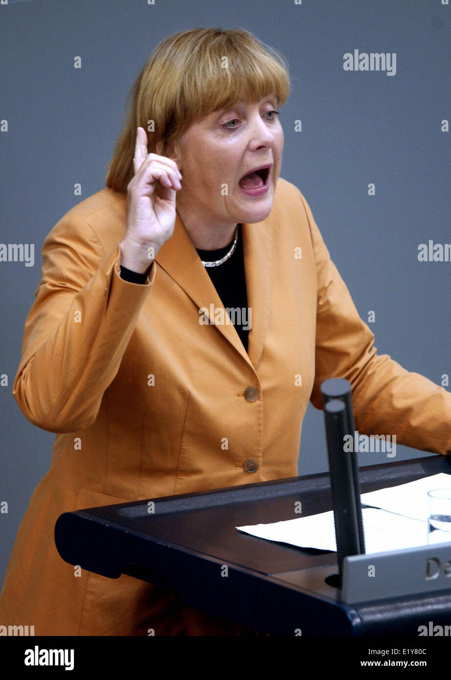Angela merkel 2005 hi-res stock photography and images - Alamy