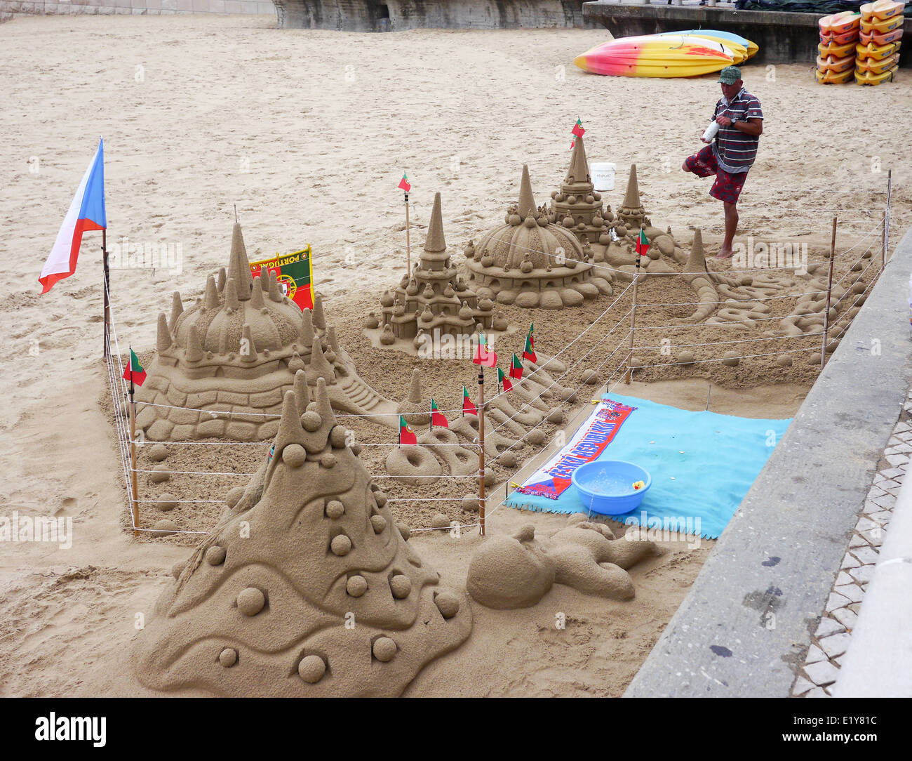 Castles hi-res stock photography and images - Alamy