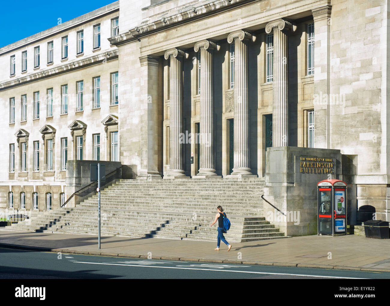 Leeds parkinson building hi-res stock photography and images - Alamy