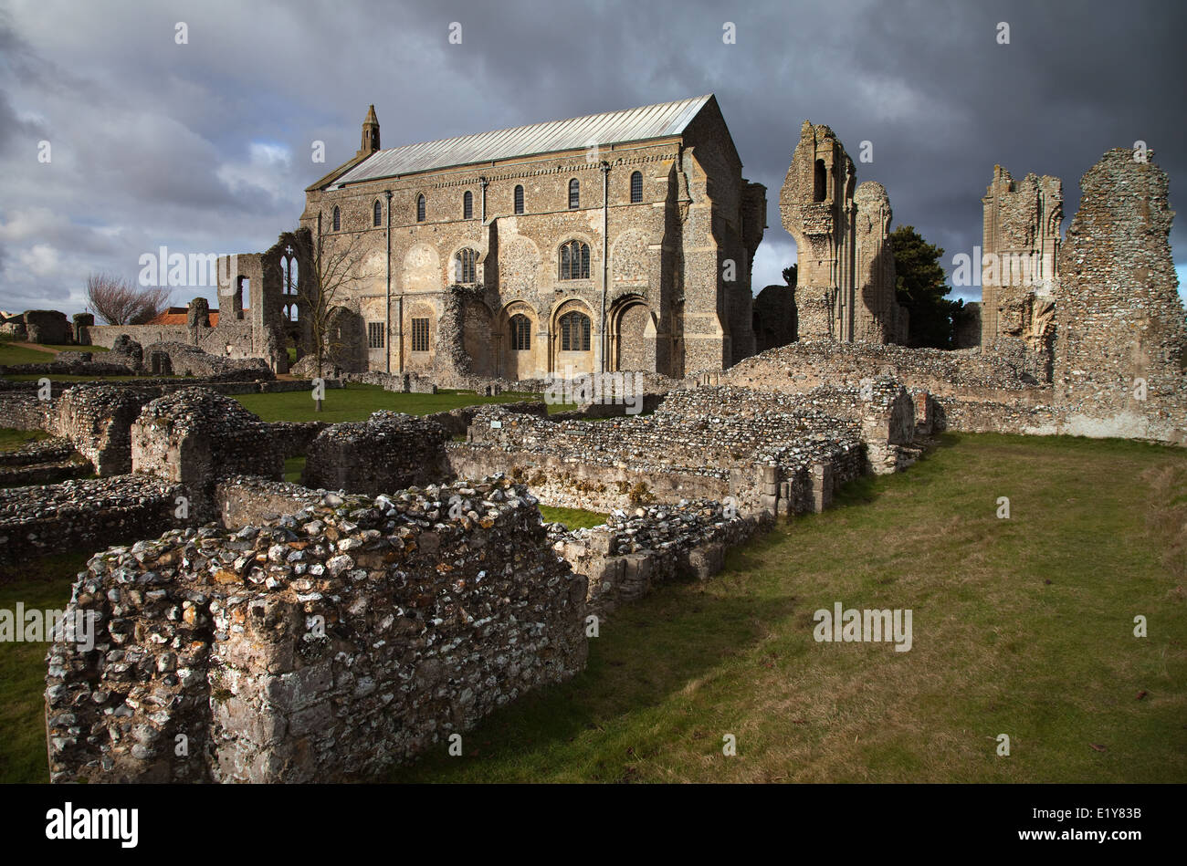 Monastic ruin norfolk hi-res stock photography and images - Alamy