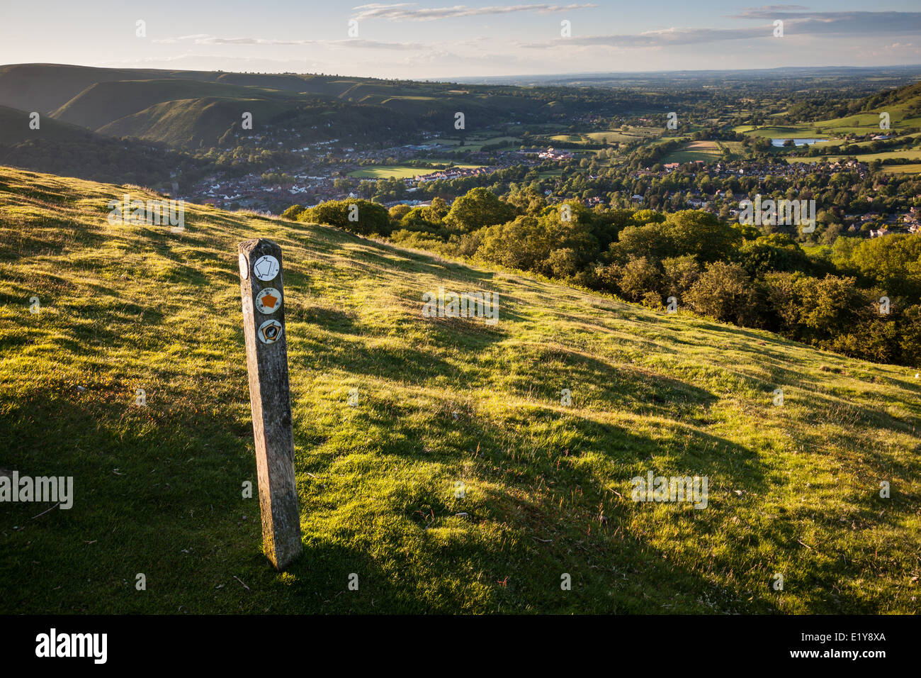 Waymarker sign post ragleth hill hi-res stock photography and images ...