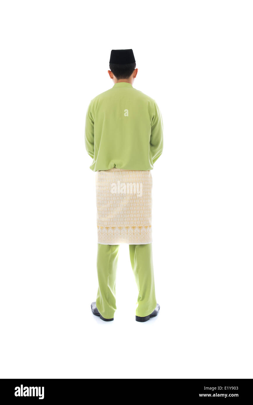 Muslim man full body traditional hi-res stock photography and images ...