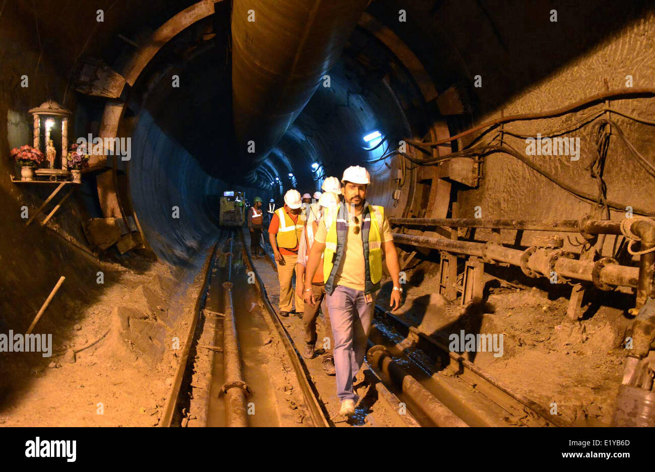 Tunnel boring machine tbm hi-res stock photography and images - Alamy
