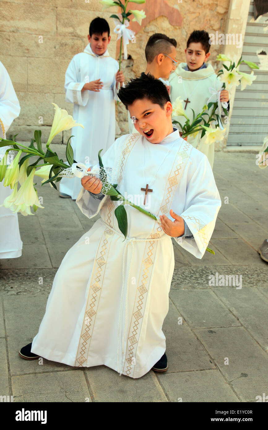 Communicant hi-res stock photography and images - Alamy