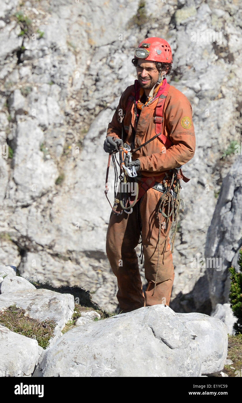 Marktschellenberg, Germany. 11th June, 2014.A cave and mountain rescue ...