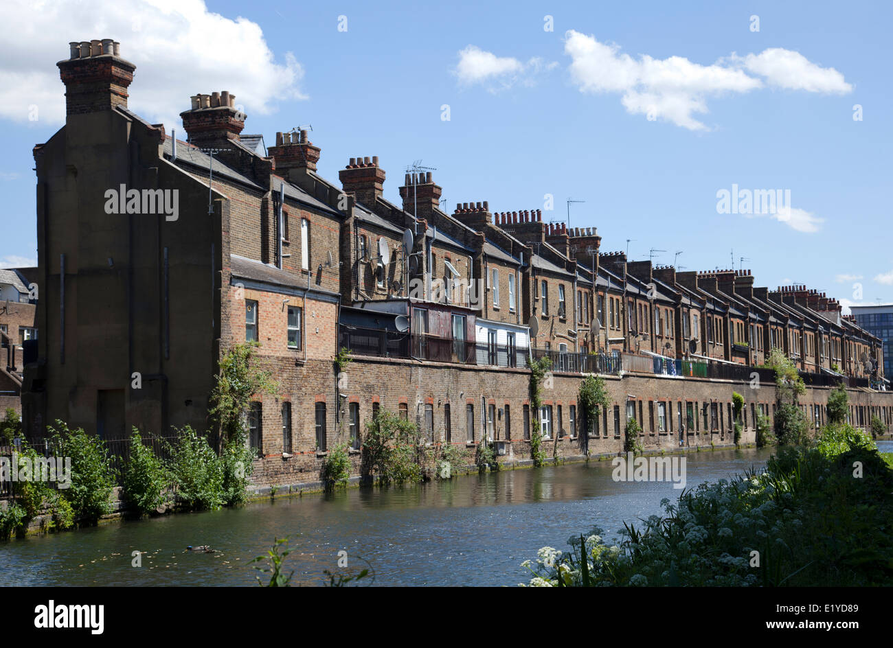 Grand Union Canal along Harrow Rd - London UK Stock Photo - Alamy