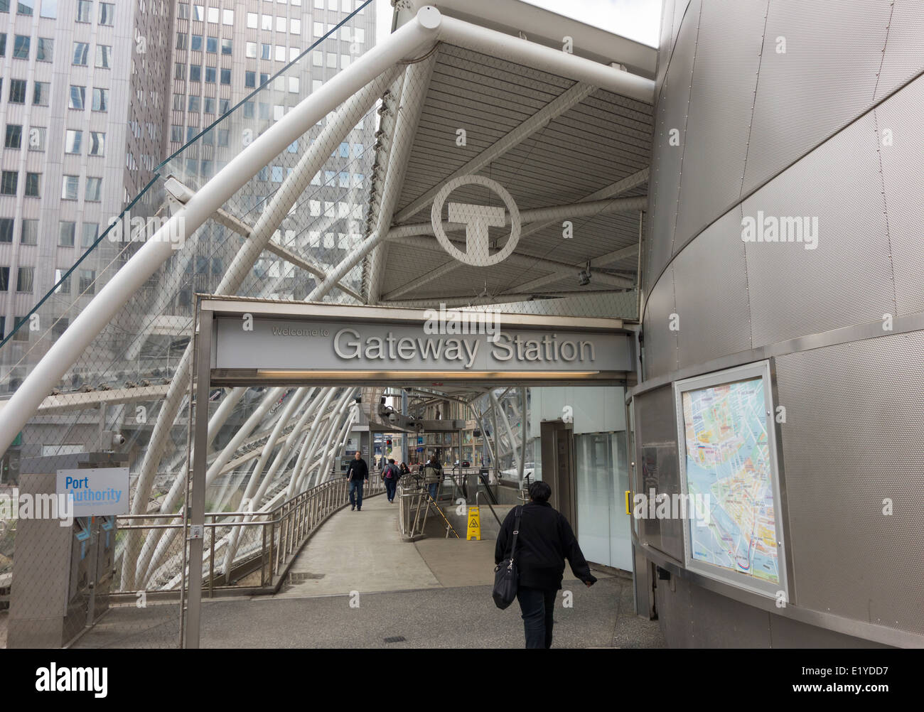 Map in tube station hi-res stock photography and images - Alamy