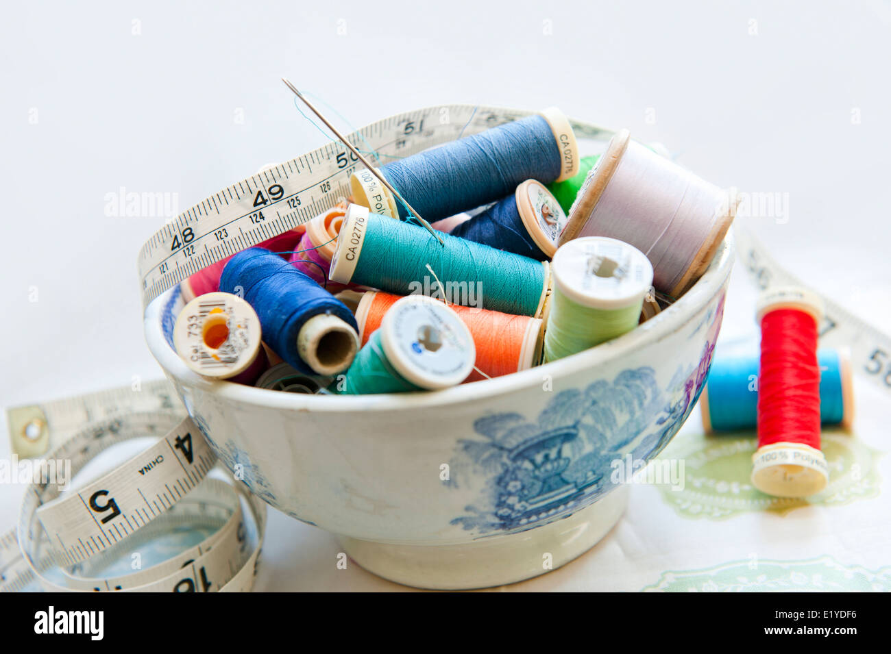 Threading cross hi-res stock photography and images - Alamy