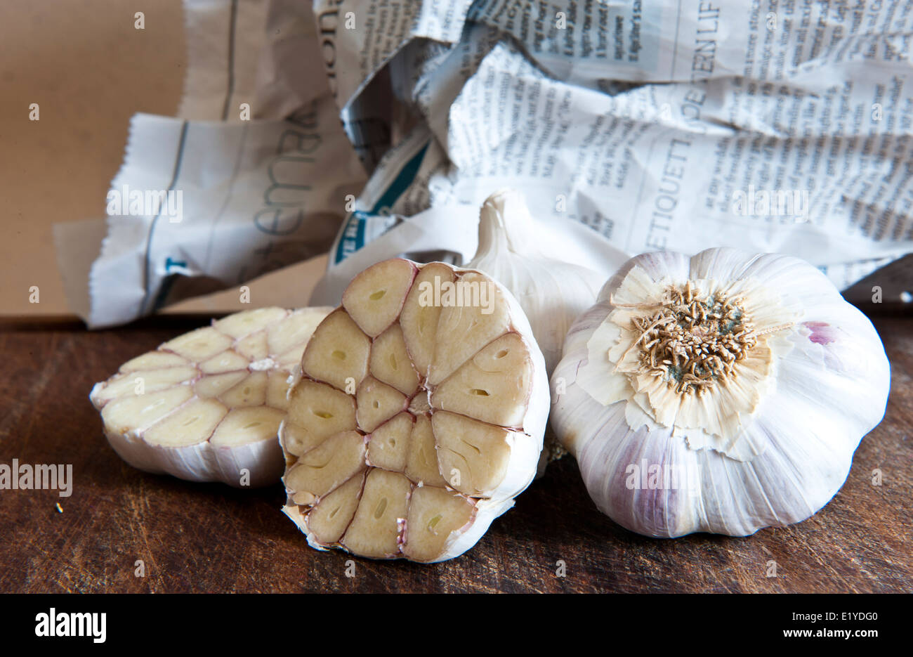 Still Life of Garlic Stock Photo - Alamy