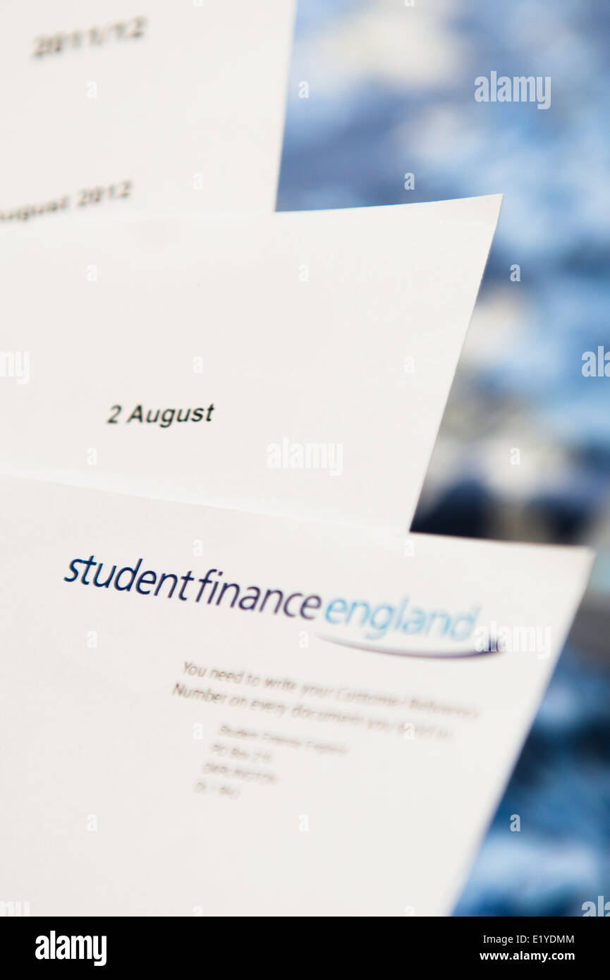 University loan hi-res stock photography and images - Alamy