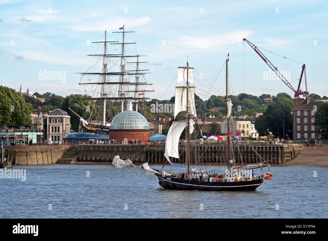 Tall Ship London High Resolution Stock Photography and Images - Alamy