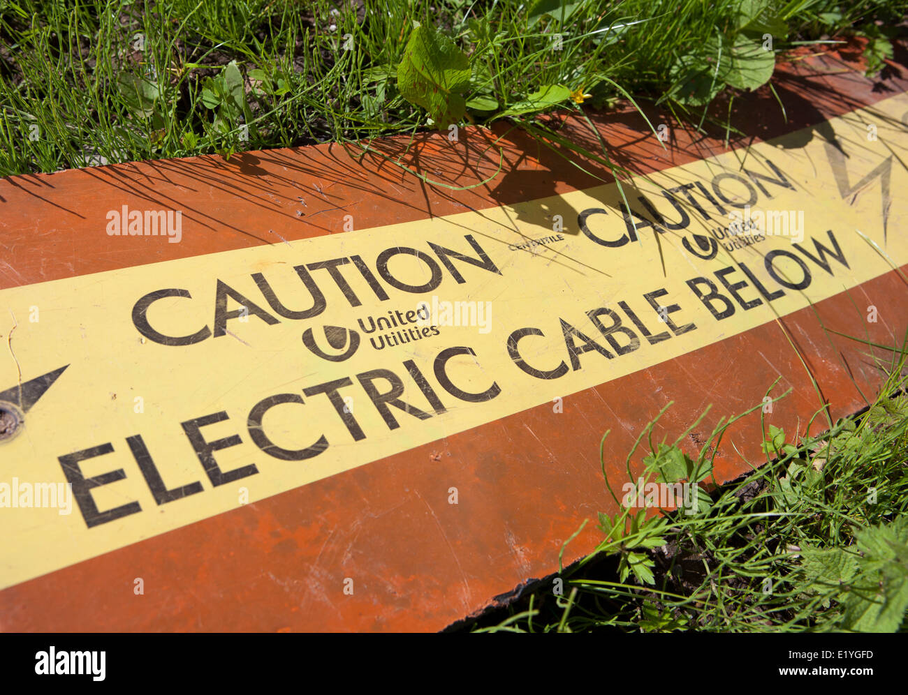 Caution electric cable sign adjacent to University of Salford ...
