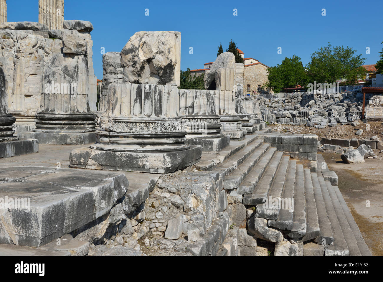 Apollo temple didyma turkey hi-res stock photography and images - Alamy