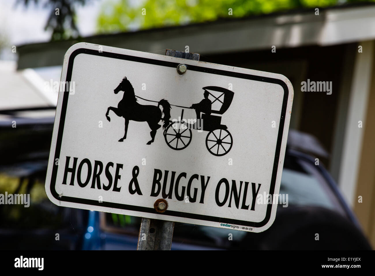 Horse cart sign hi-res stock photography and images - Alamy