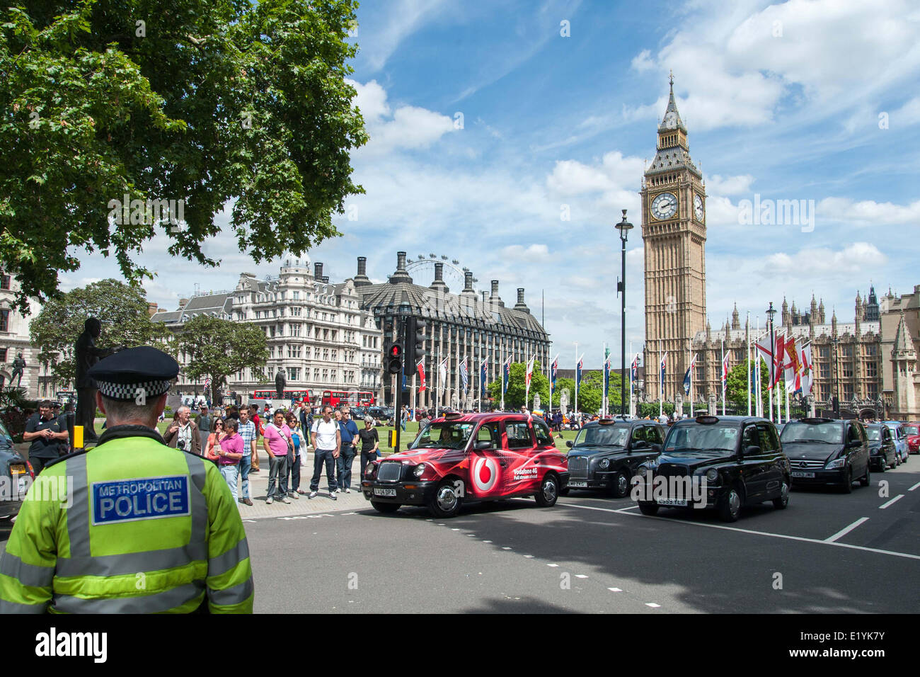 Angry london cabbie hi-res stock photography and images - Alamy
