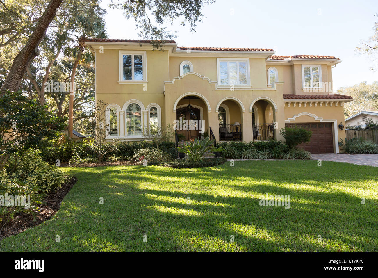 Family type house hi-res stock photography and images - Alamy