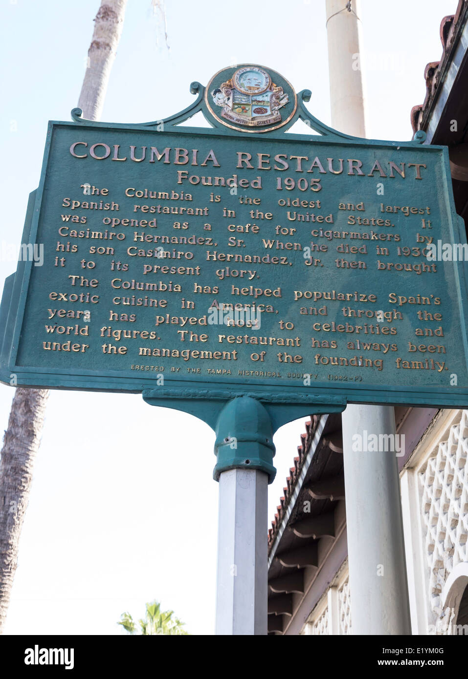 Cuban restaurant signage hi-res stock photography and images - Alamy